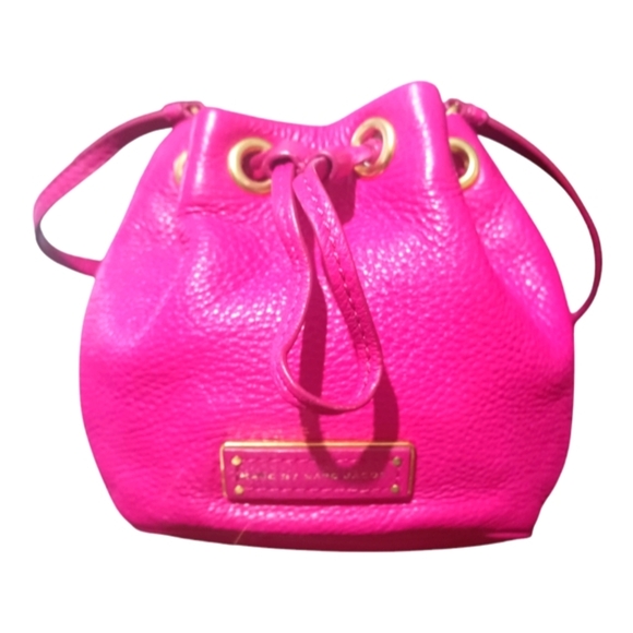 Marc By Marc Jacobs | Bags | Marc By Marc Jacobs Pink Leather Bucket ...